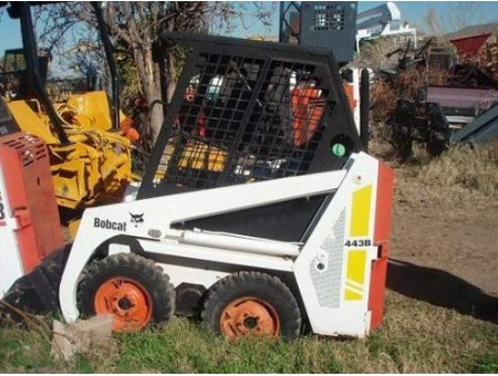 Купить запчасти для мини-погрузчика BOBCAT 443B